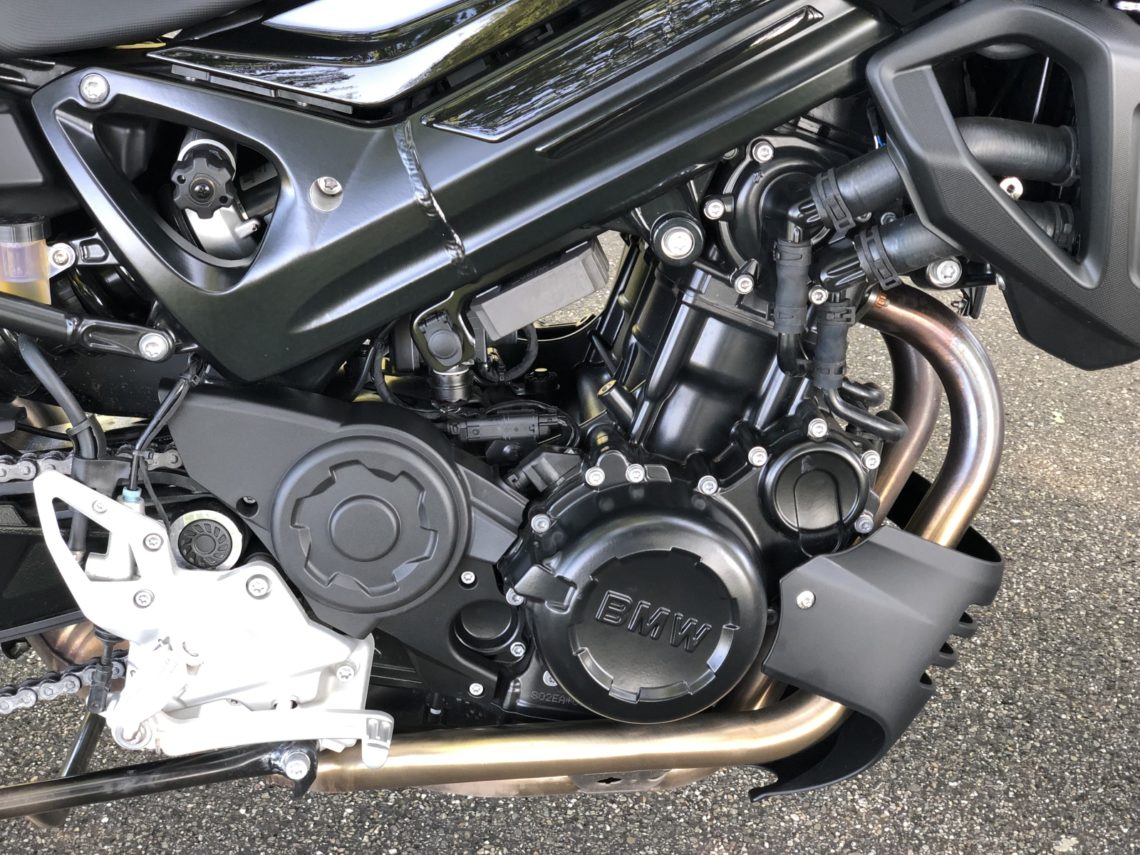 Motortest - BMW F 800 R (2019) - Maakt deze naked van BMW indruk?